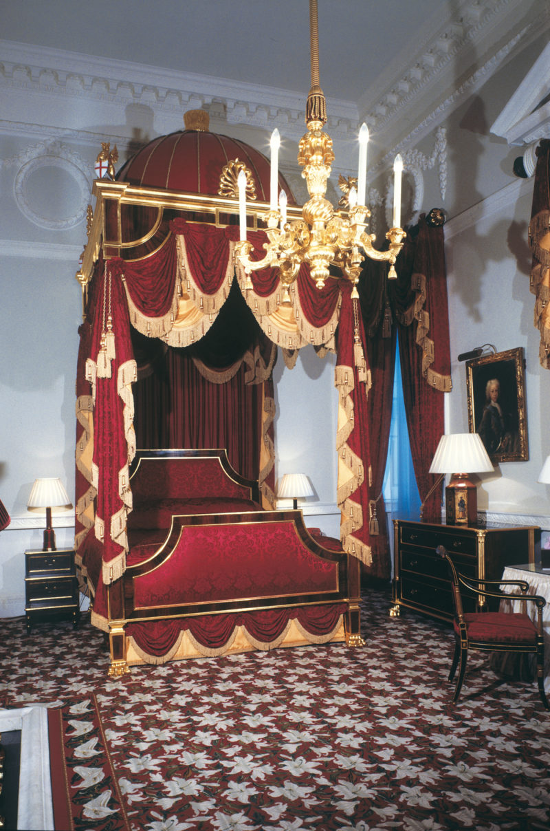Mansion House - Sheraton State Bed - Edward Harpley