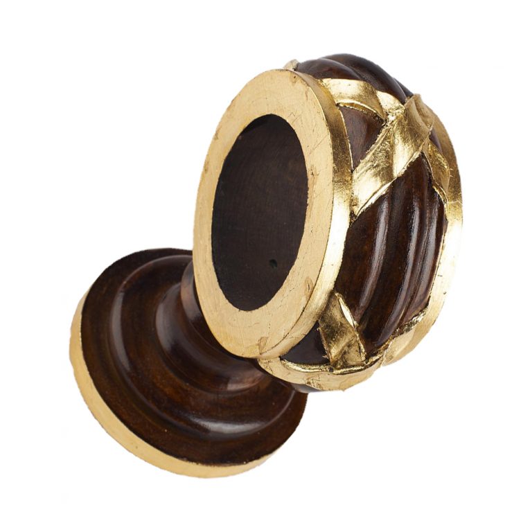 Ribbon Bracket - Edward Harpley